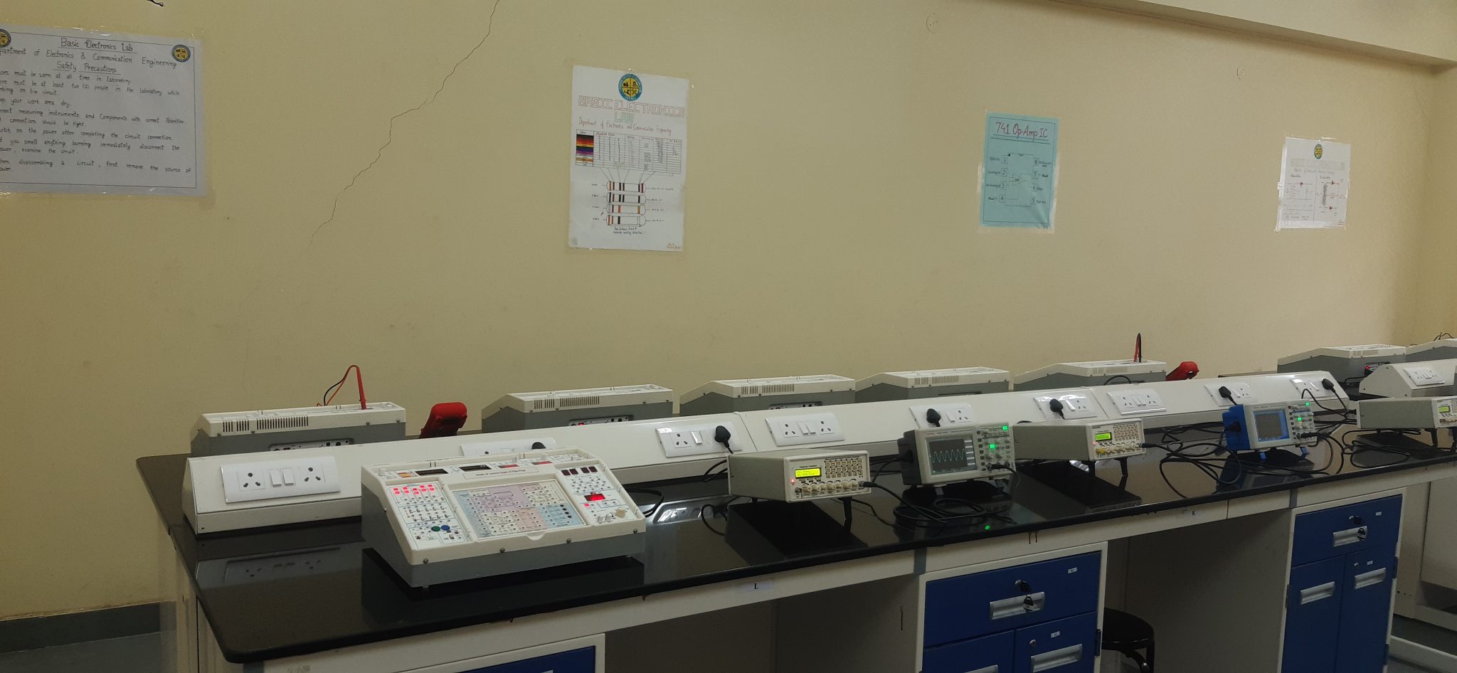 » Labs & Infrastructure